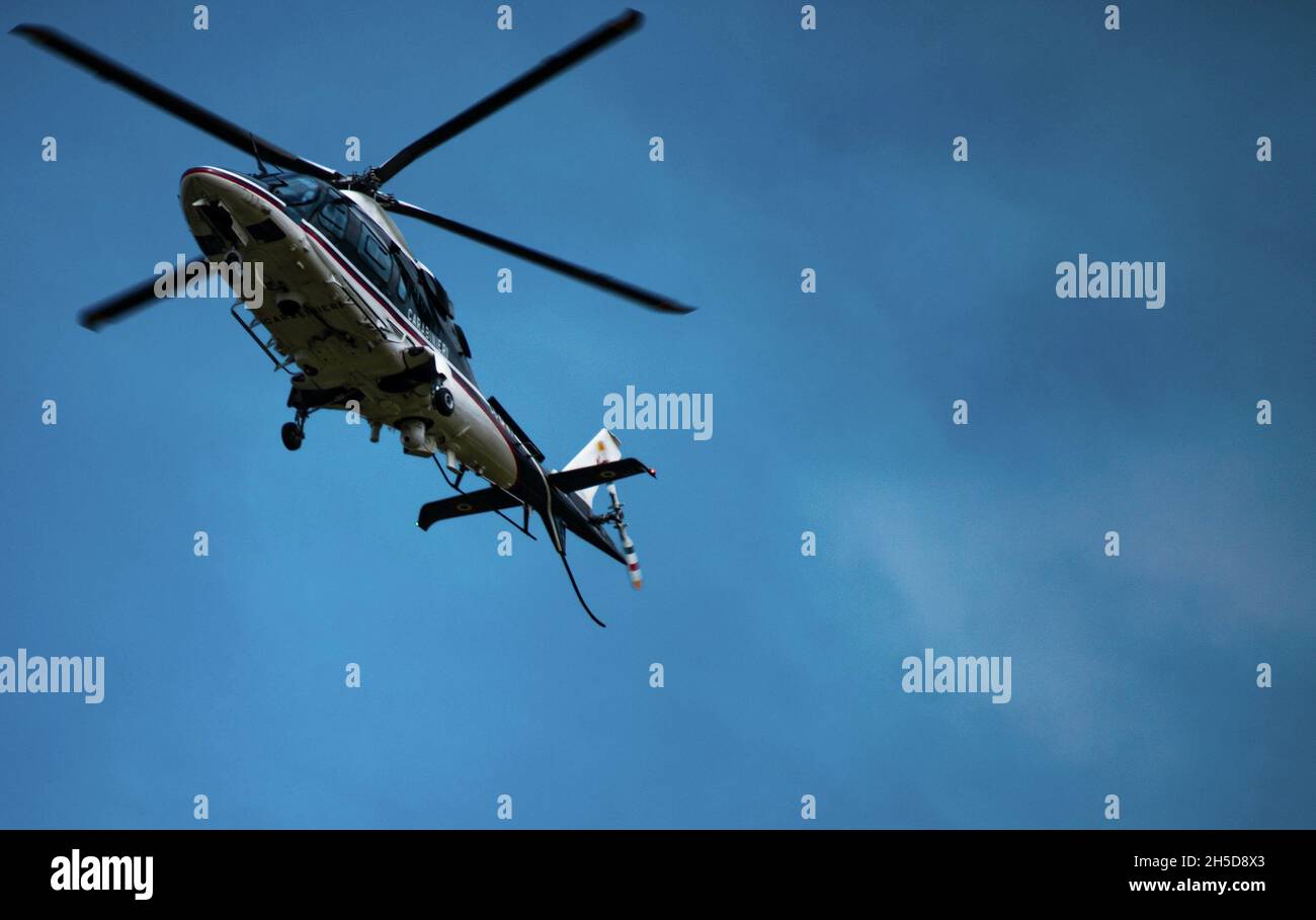 Nice shot hi-res stock photography and images - Alamy