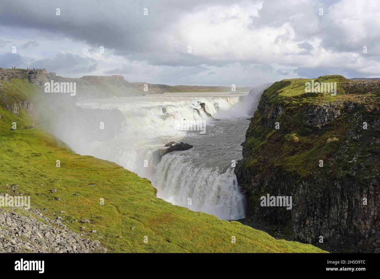 Mist rising from waterfall hi-res stock photography and images - Alamy