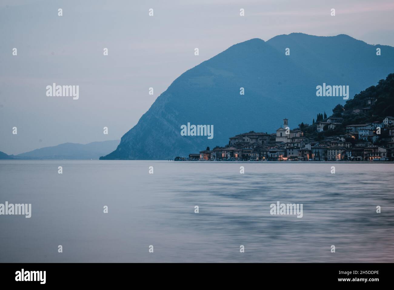 Montisola and iseo lake hi-res stock photography and images - Alamy