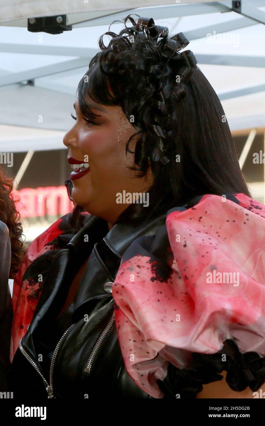 Los Angeles, CA. 8th Nov, 2021. Lizzo at a public appearance for Star ...