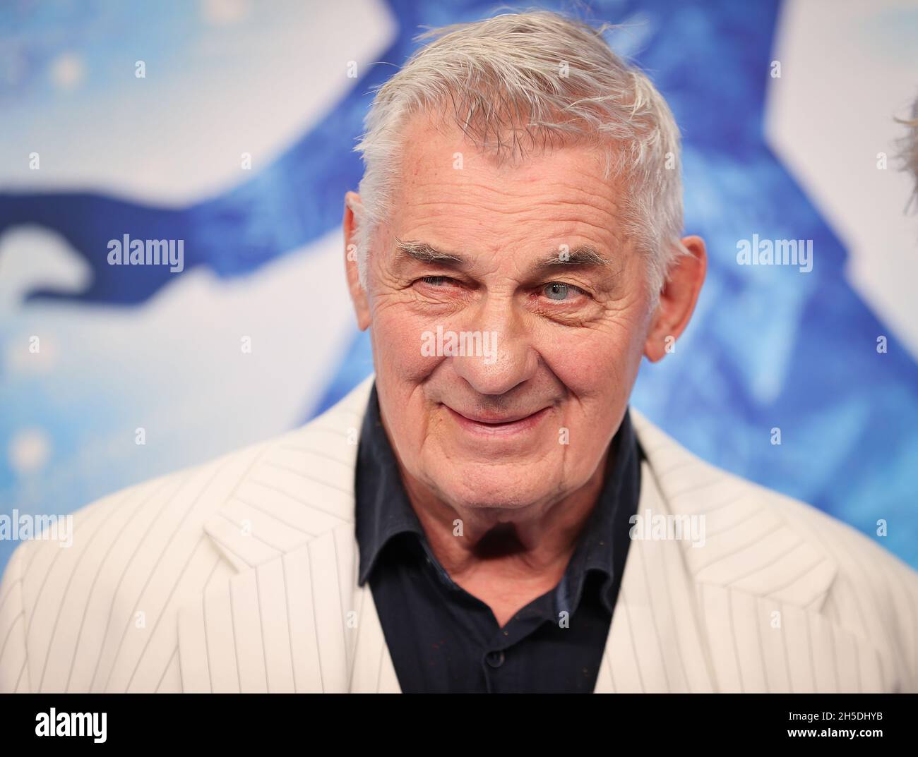Hamburg, Germany. 08th Nov, 2021. Heinz Hoenig, actor, arrives at the ...