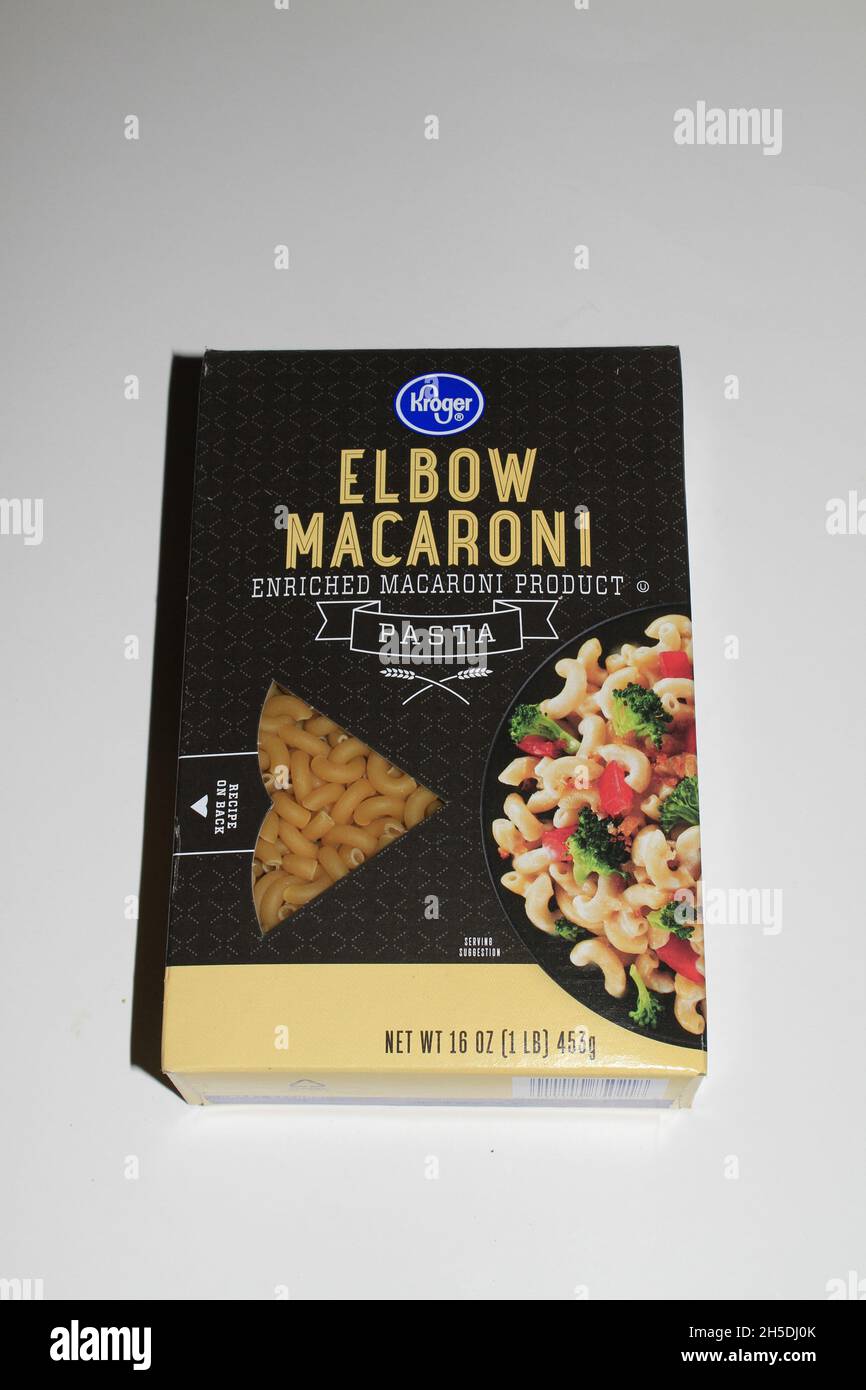 Elbow macaroni hi-res stock photography and images - Alamy