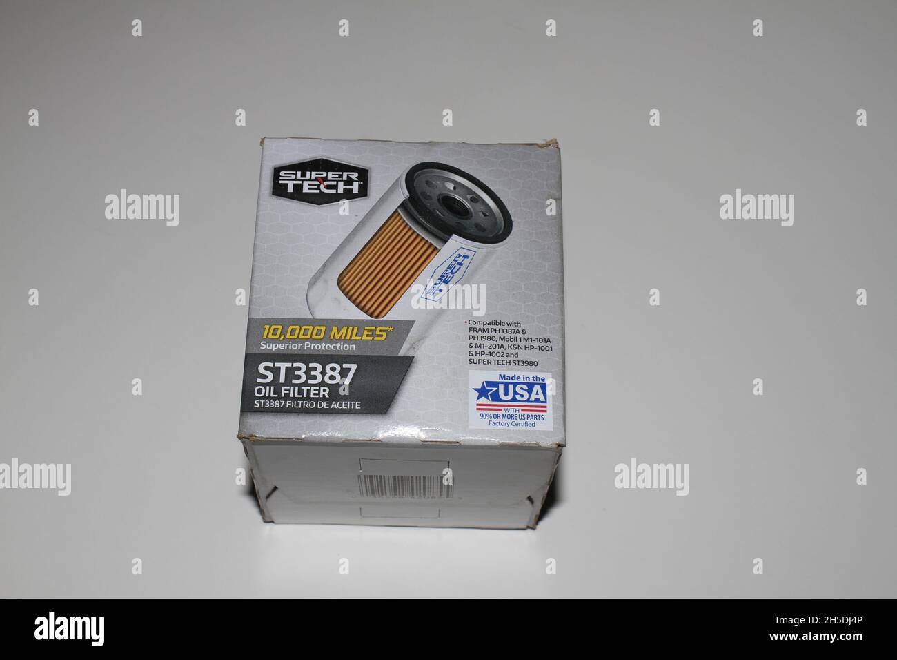 Car brands and logos hi-res stock photography and images - Alamy