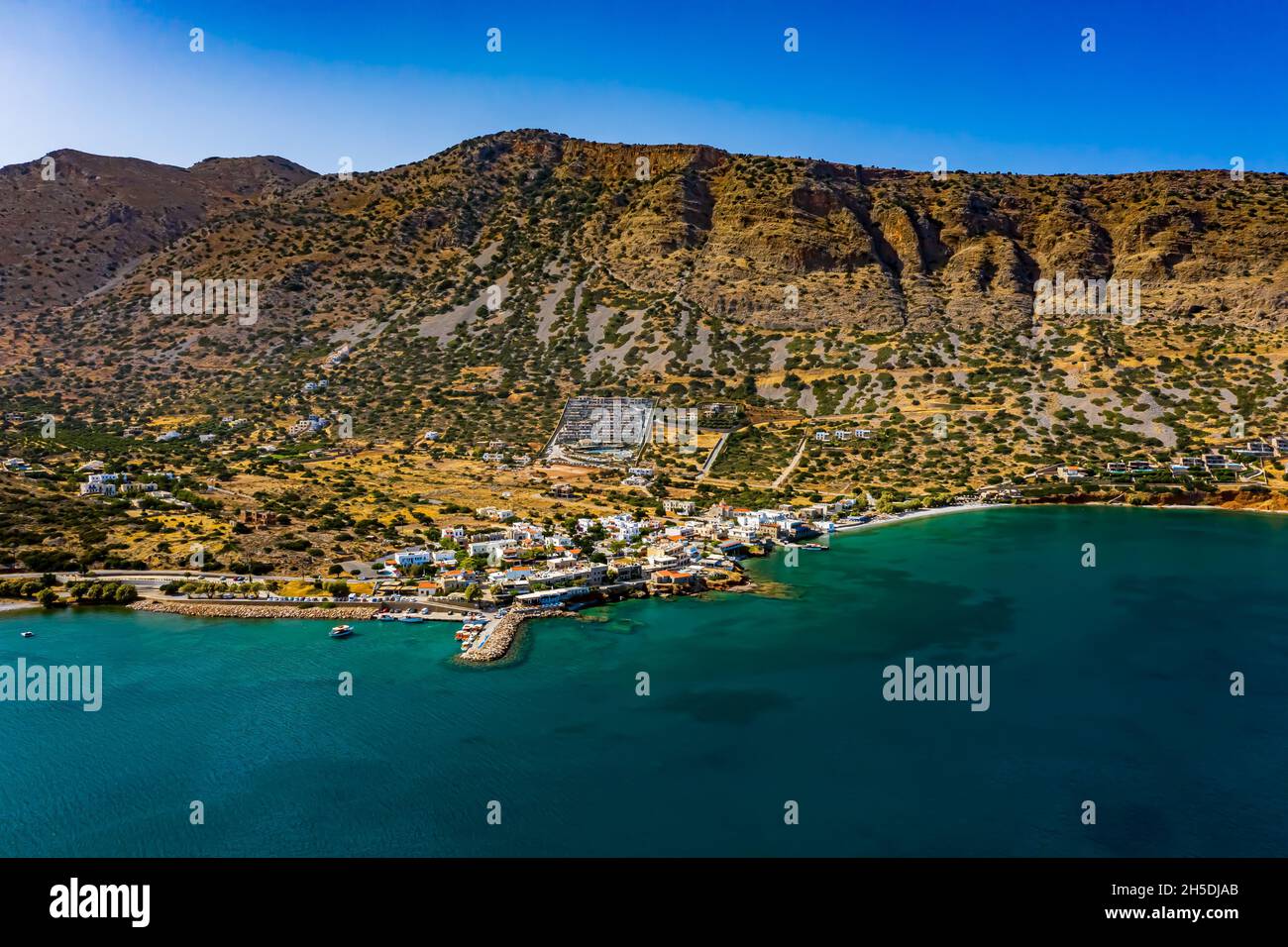 Plakas aus der Luft | Der Ort Plakas auf Kreta aus der Luft Stock Photo ...
