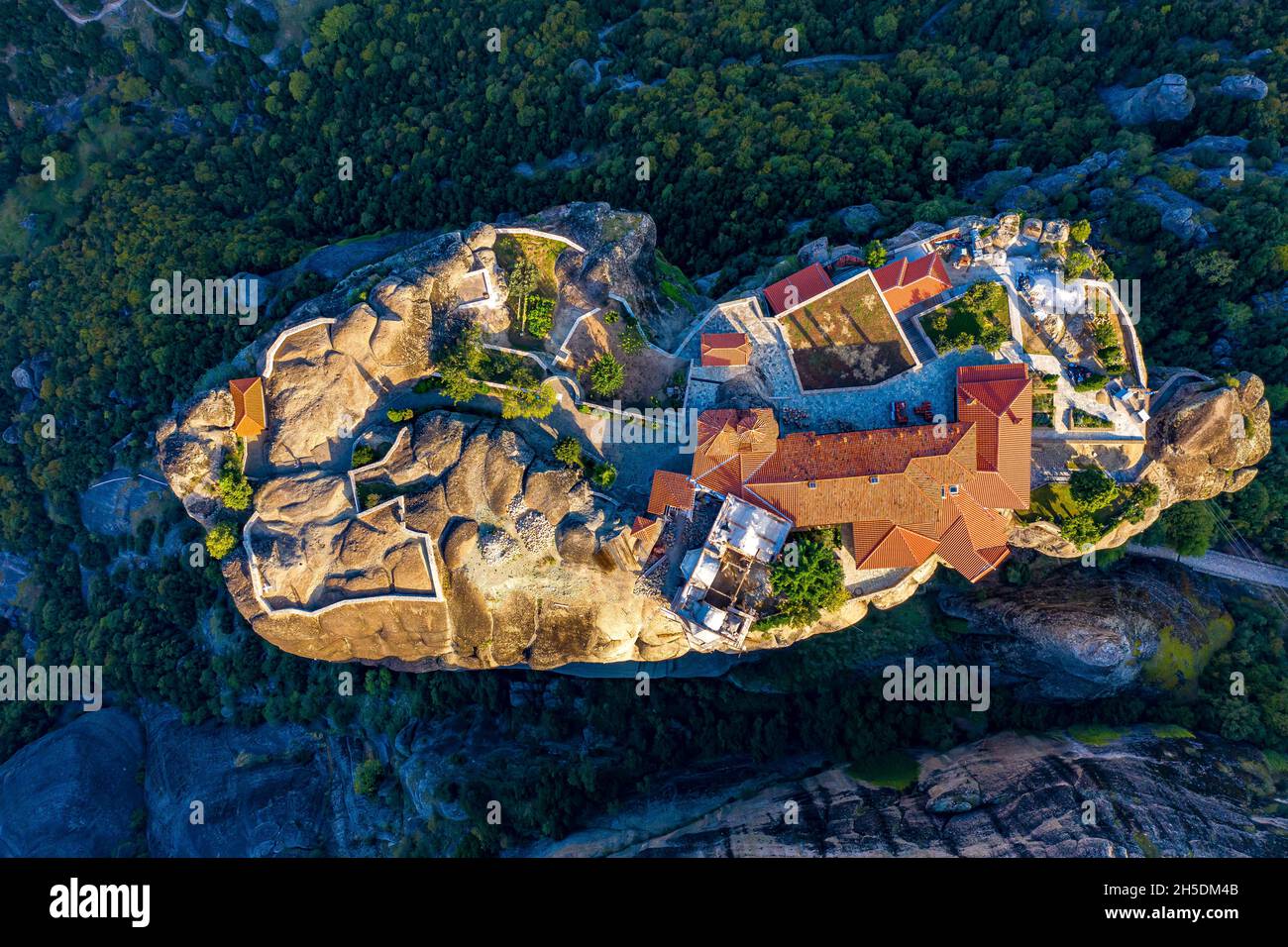 Meteora Klöster aus der Luft | Luftbilder von den Meteora Klöstern in ...