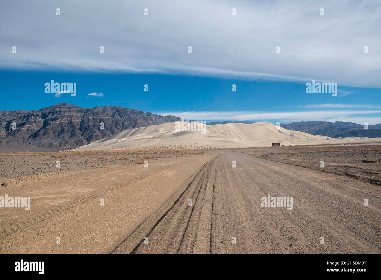 The Eureka Sand Dunes are the tallest sand dunes in California, as well ...