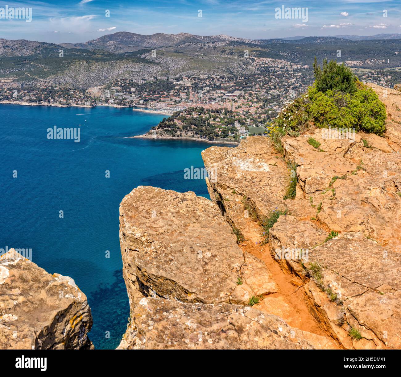 Falaises de Cassis, Route des Crêtes *** Local Caption *** Cassis ...
