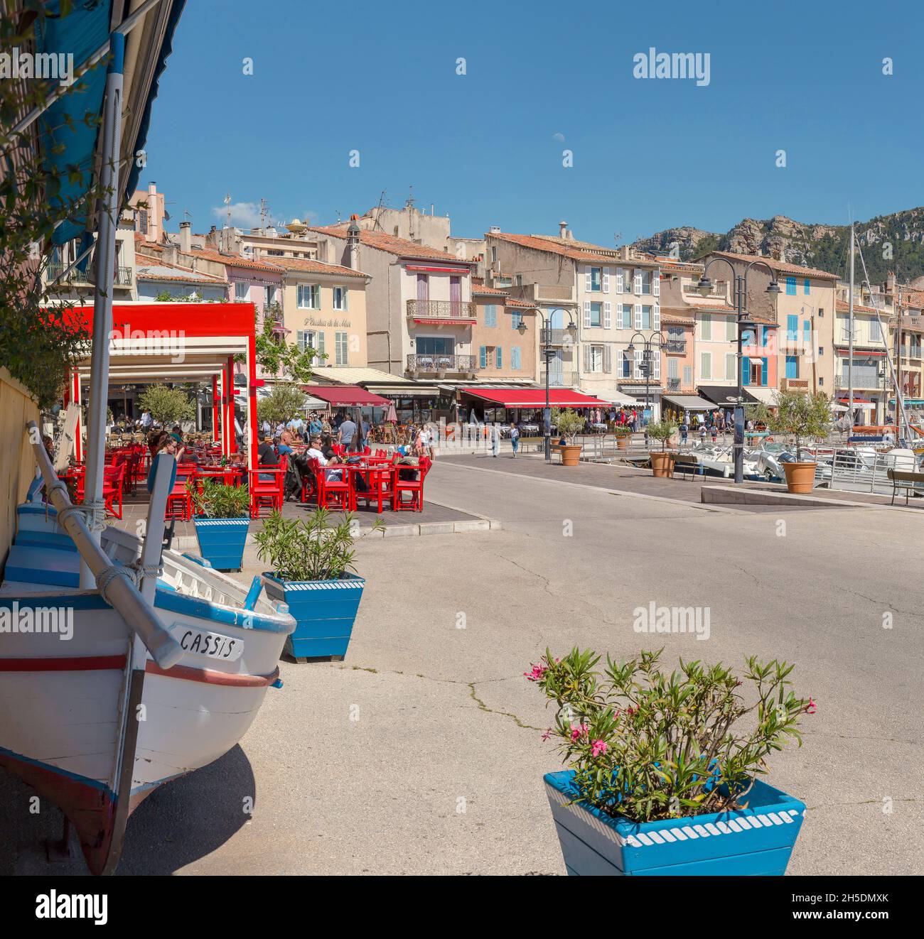 Port de Cassis *** Local Caption *** Cassis, France, city, village ...