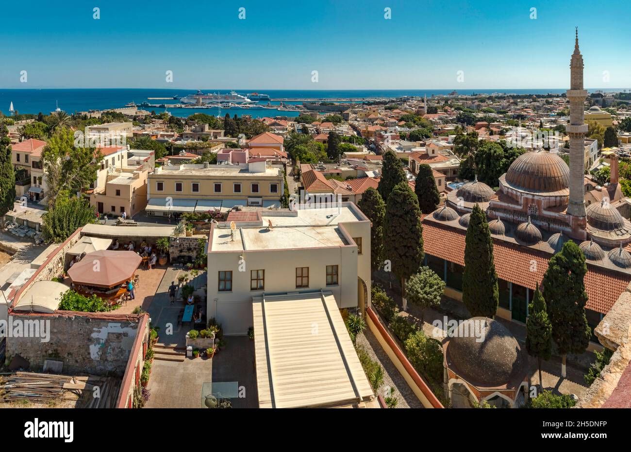 Mosque of Suleiman and a view towards the harbour *** Local Caption ...