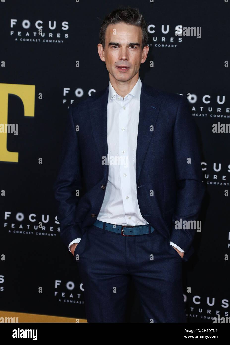 LOS ANGELES, CALIFORNIA, USA - NOVEMBER 08: Actor Christopher Gorham ...