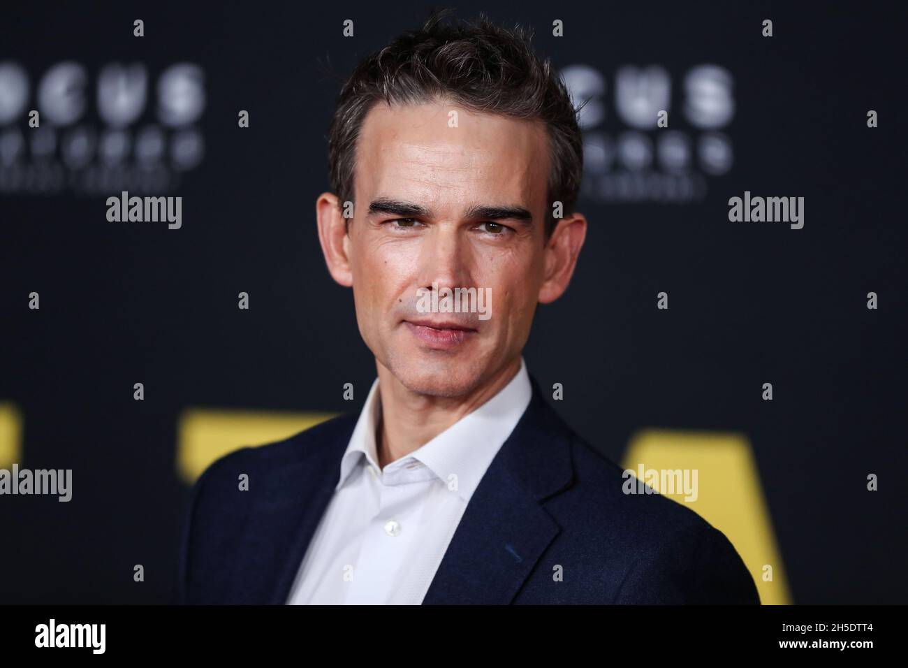 LOS ANGELES, CALIFORNIA, USA - NOVEMBER 08: Actor Christopher Gorham ...