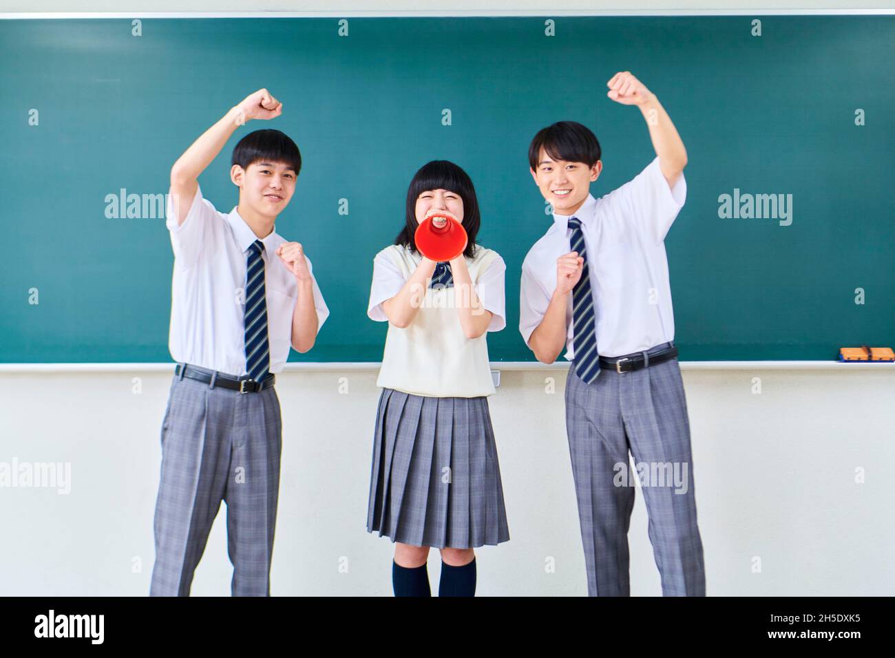 Japanese school students in the classroom Stock Photo - Alamy