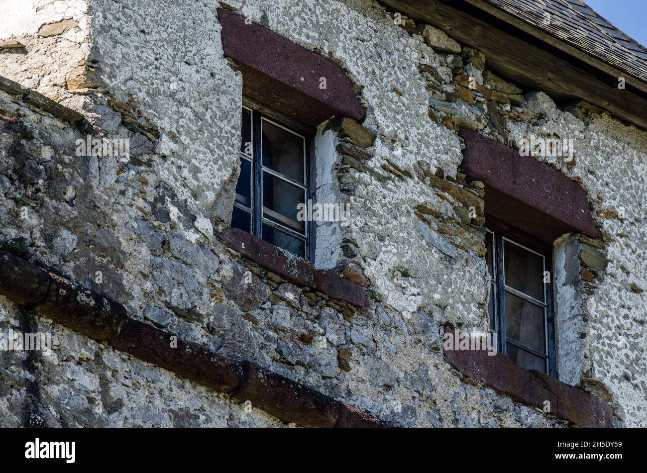 window of an old castle Stock Photo - Alamy