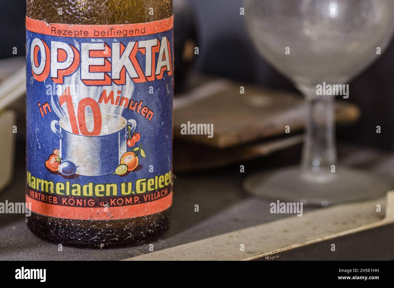 Bottle of jam hi-res stock photography and images - Alamy