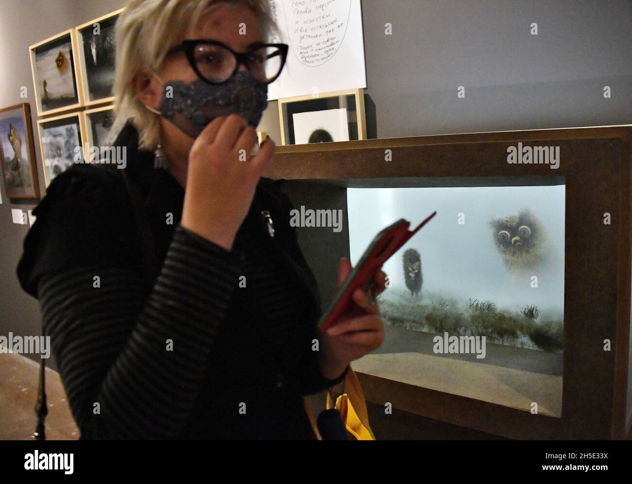 Press preview of the exhibition "Snow on the Grass" by director ...