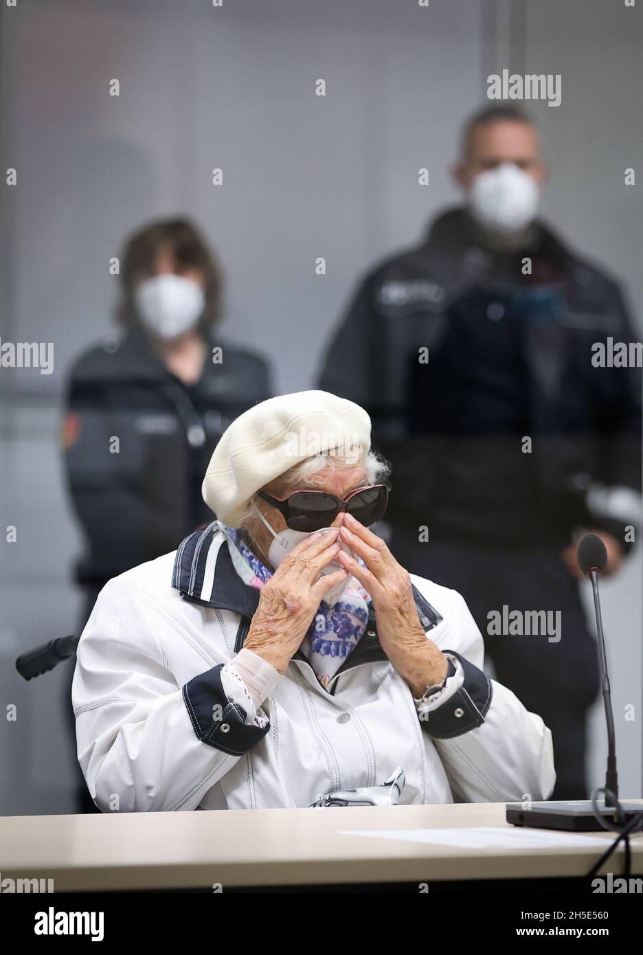 Itzehoe, Germany. 09th Nov, 2021. The 96-year-old defendant Irmgard F ...