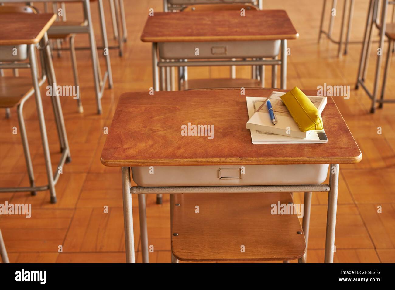 Empty school interior Stock Photo - Alamy