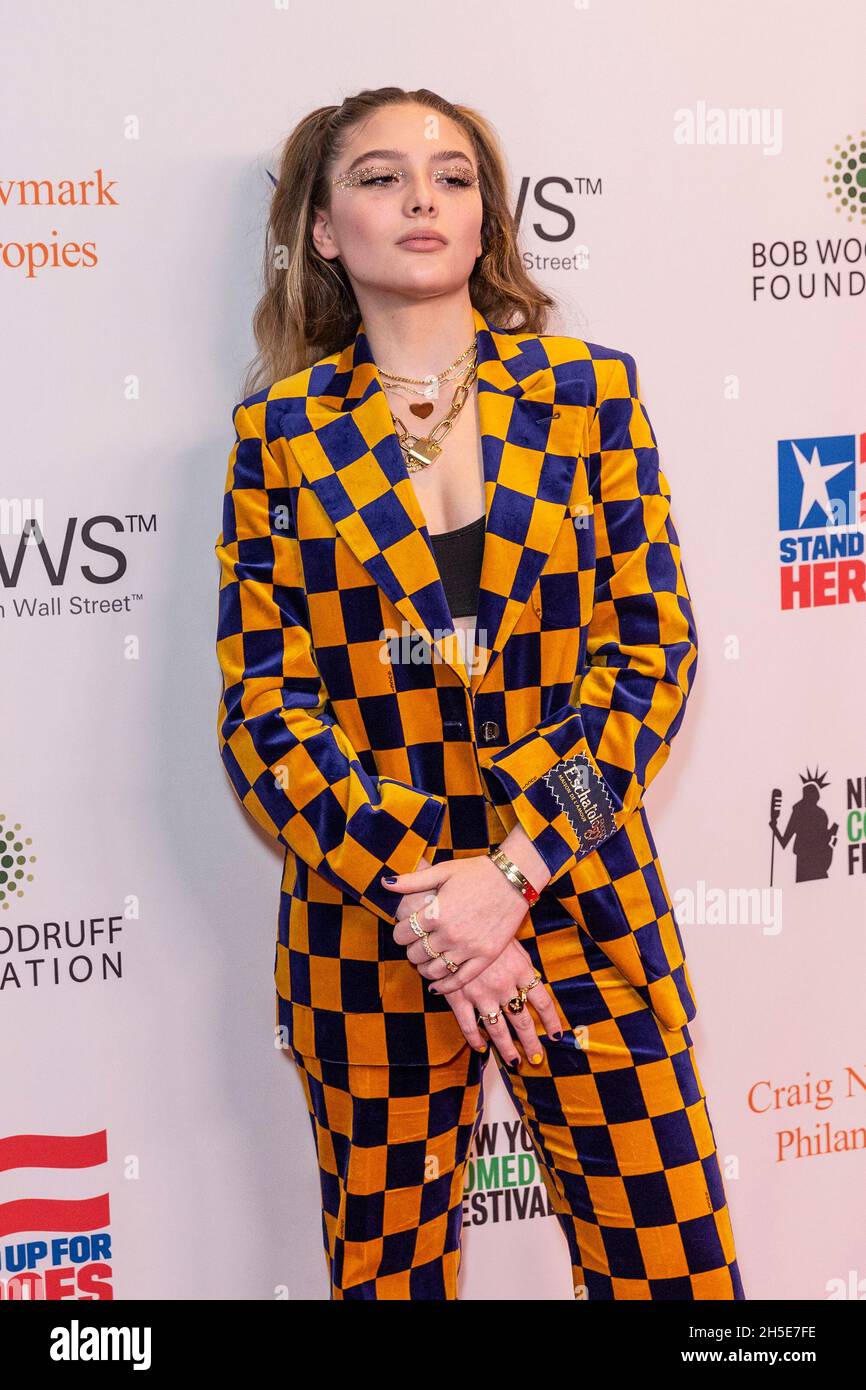 New York, United States. 31st Dec, 2000. Grace Gaustad attends the 15th ...