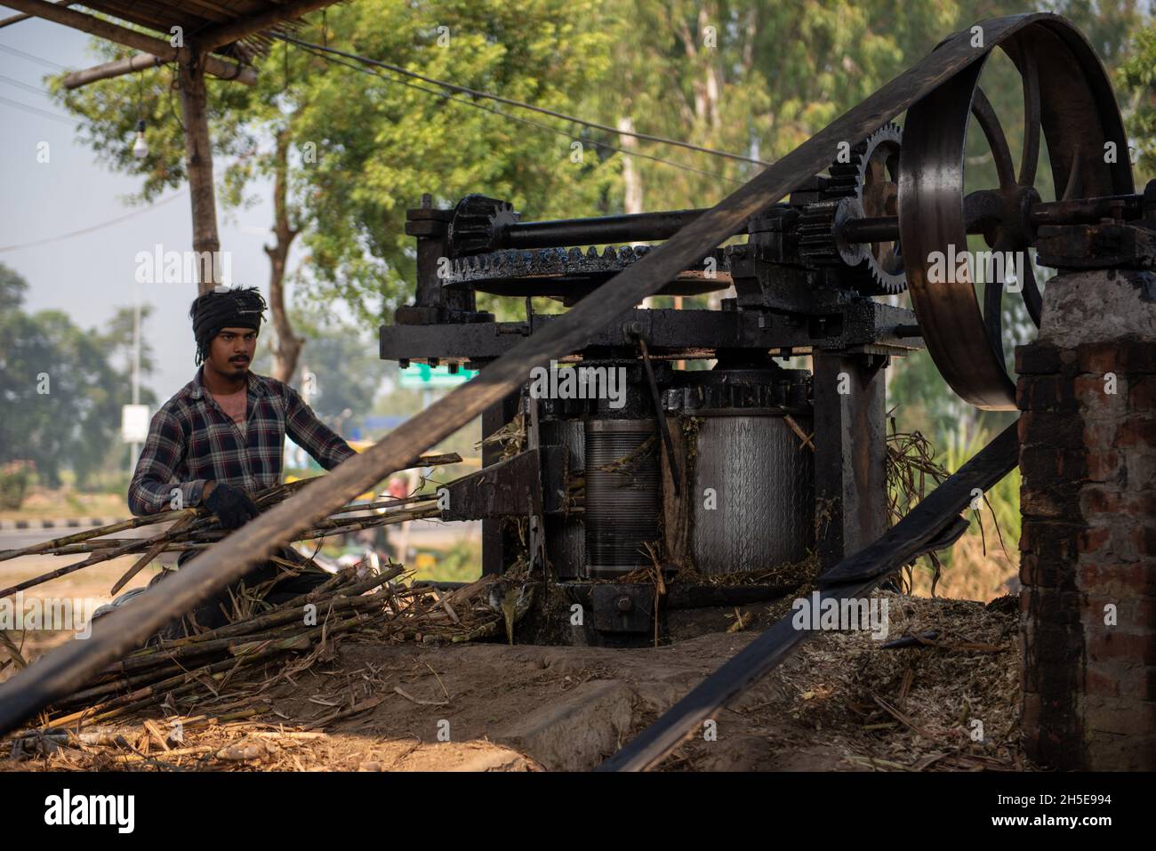 Indian jaggery production hi-res stock photography and images - Alamy