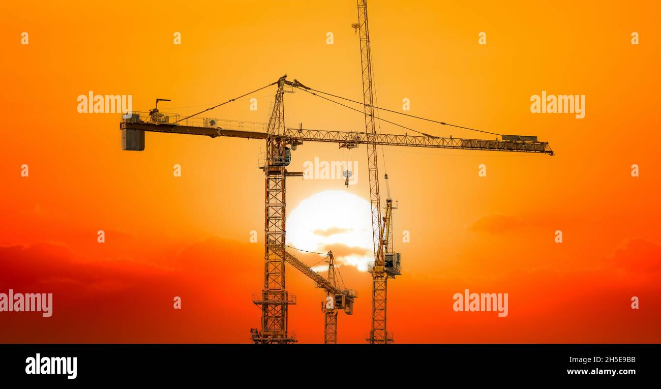 Sunrise construction site hi-res stock photography and images - Alamy