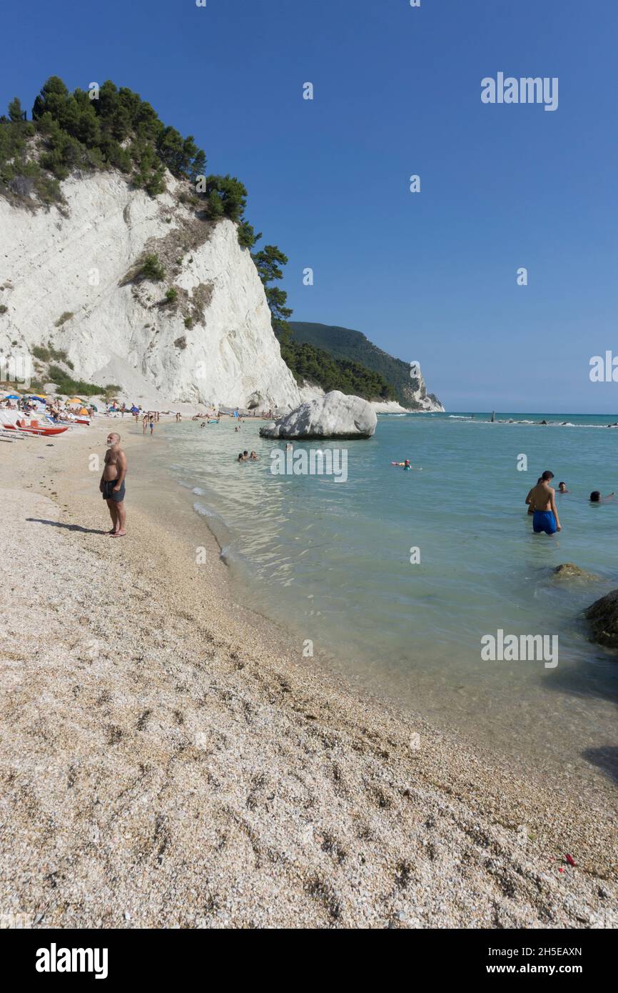 Spiaggia numana hi-res stock photography and images - Alamy