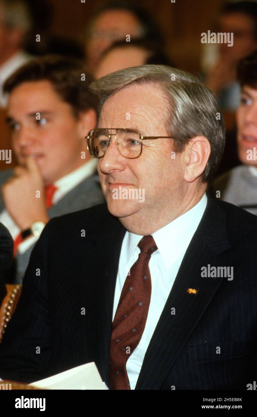 Jerry falwell thomas road baptist hi-res stock photography and images ...