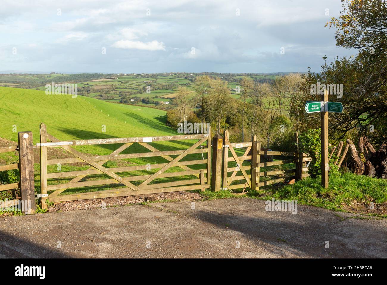 Bridleway and footpath, High Bickington, Devon, England, United Kingdom ...