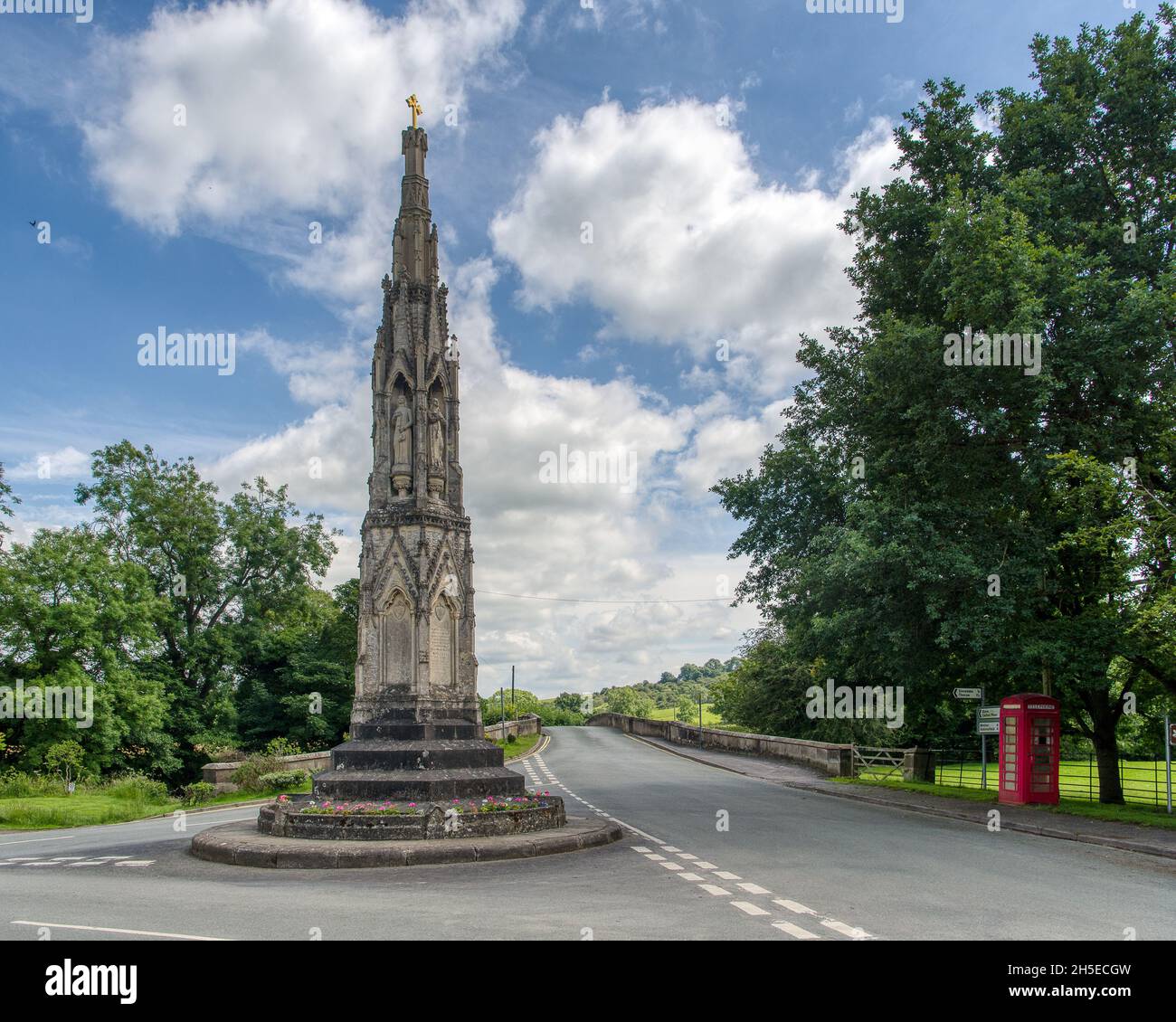 A view of Ilam Cross Stock Photo - Alamy