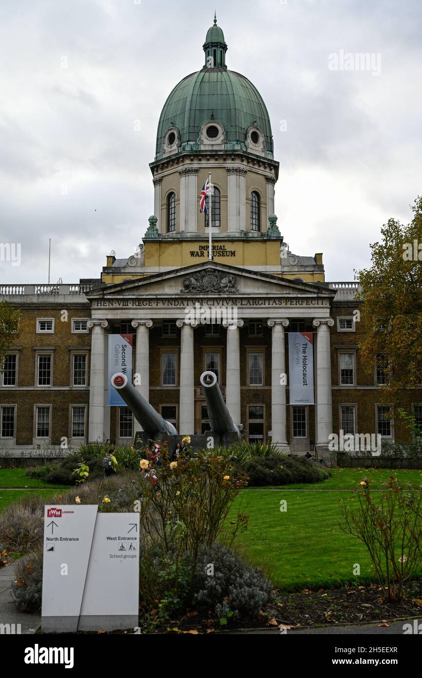 Imperial War Museum London Stock Photo - Alamy