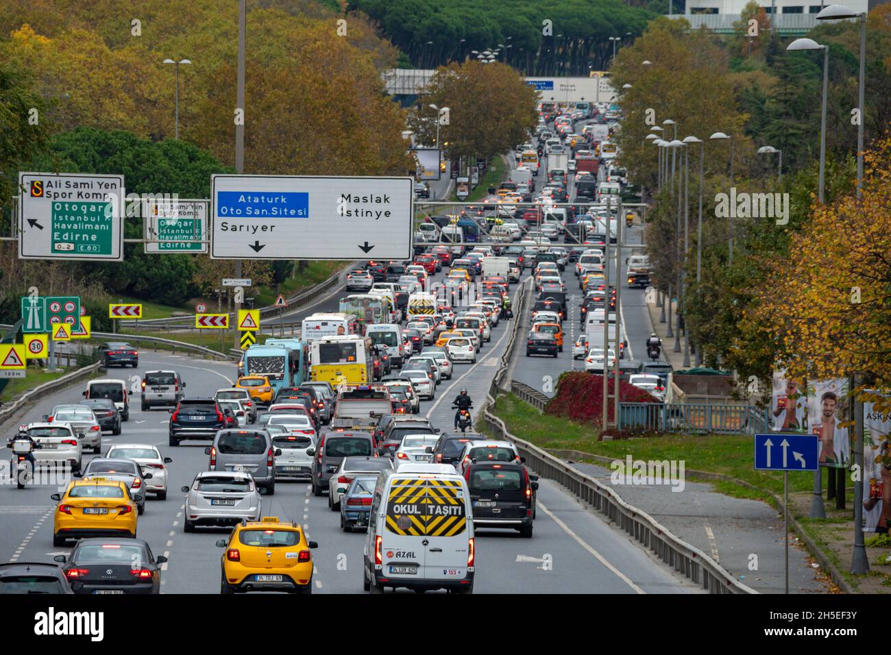 Heavy Traffic in Istanbul, Turkey Stock Photo - Alamy