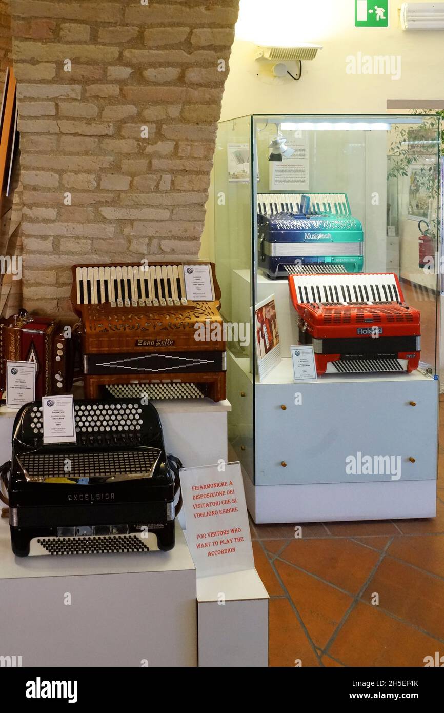 Castelfidardo accordion hi-res stock photography and images - Alamy