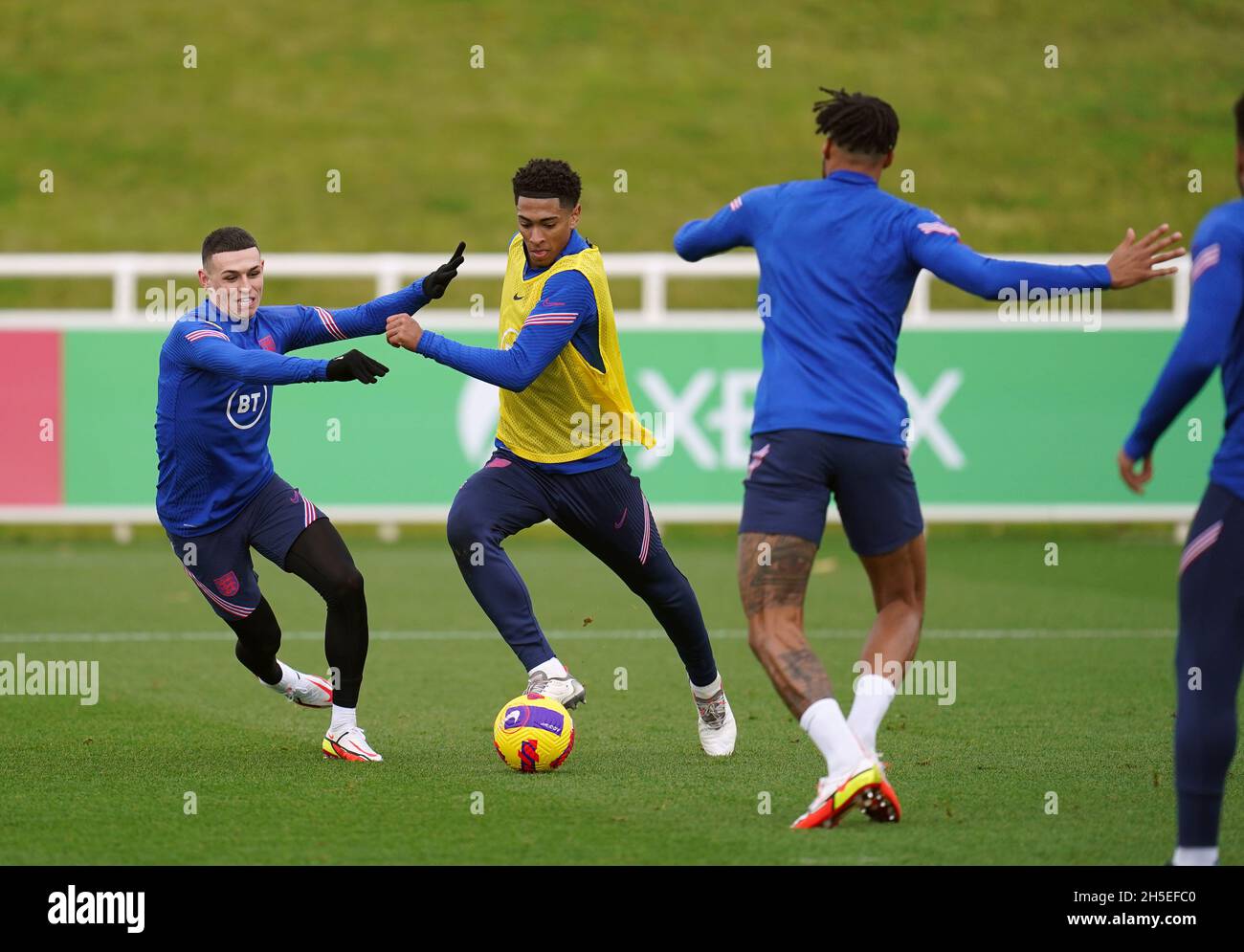 England's Phil Foden (left) and Jude Bellingham during a training ...