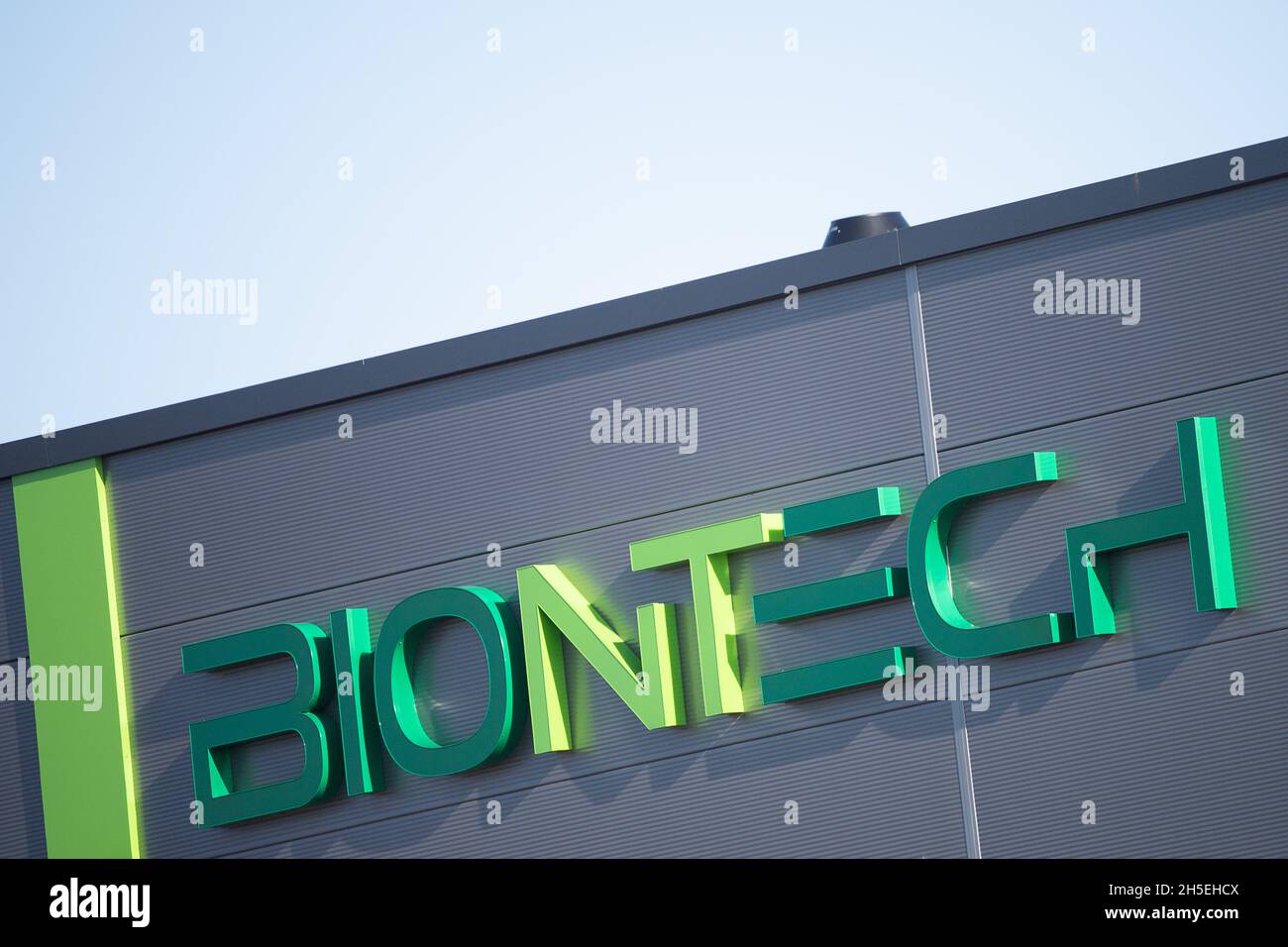 Mainz, Germany. 09th Nov, 2021. The Biontech logo is on a stock. Corona ...