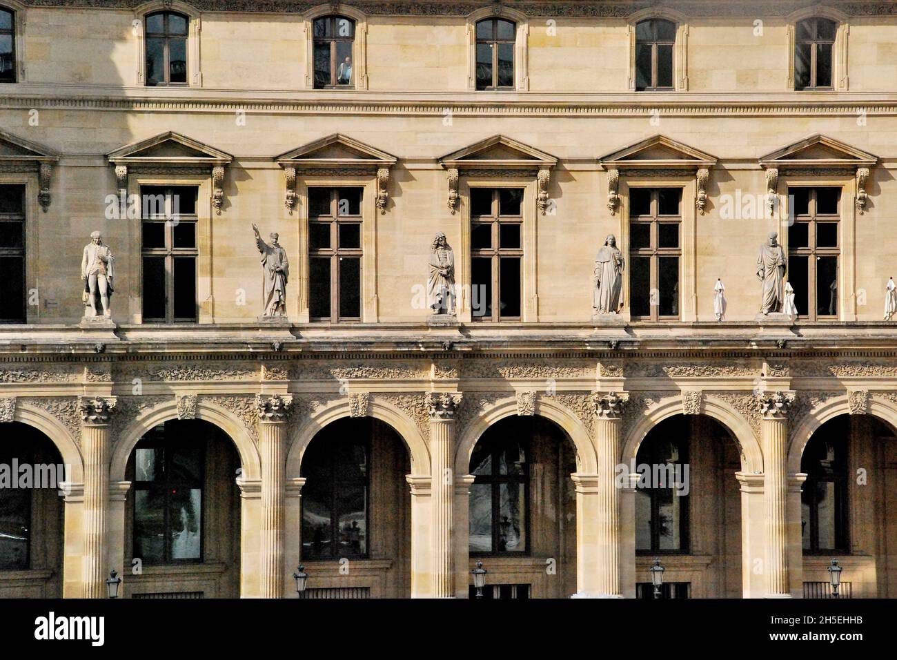 Louvre museum 1793 hi-res stock photography and images - Alamy