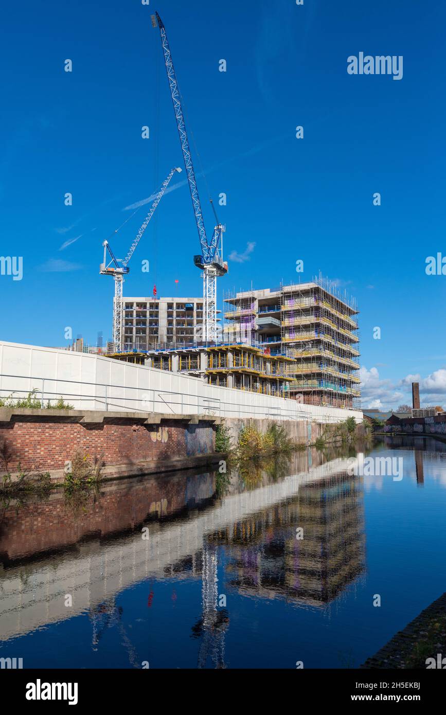 Large new brownfield housing development at Soho Wharf in Birmingham of ...