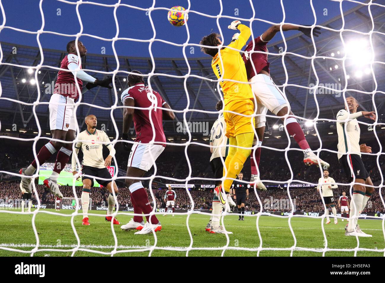 Alisson becker goal hi-res stock photography and images - Alamy