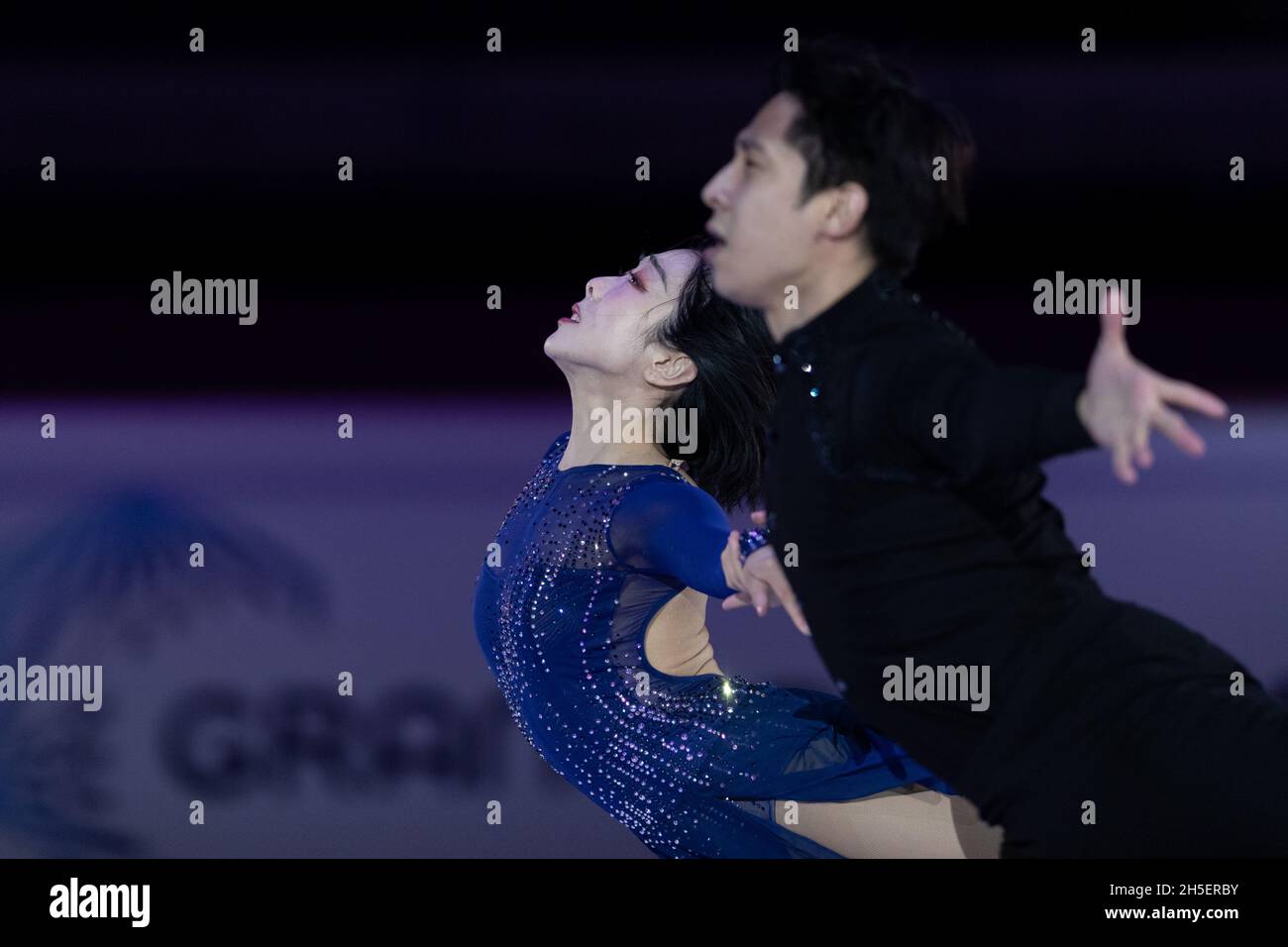 Wenjing Sui and Cong Han from China perform in the gala exhibition ...