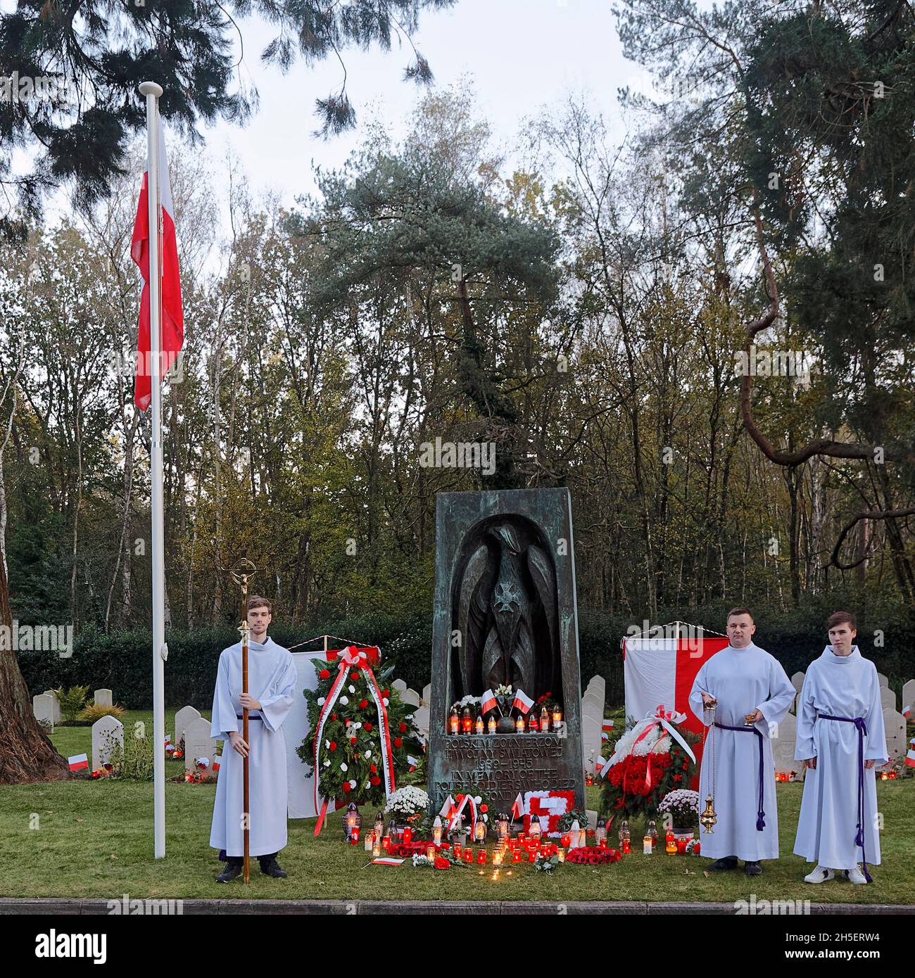 Sunday 7th November 2021. Altar men at the Polish War Memorial ...