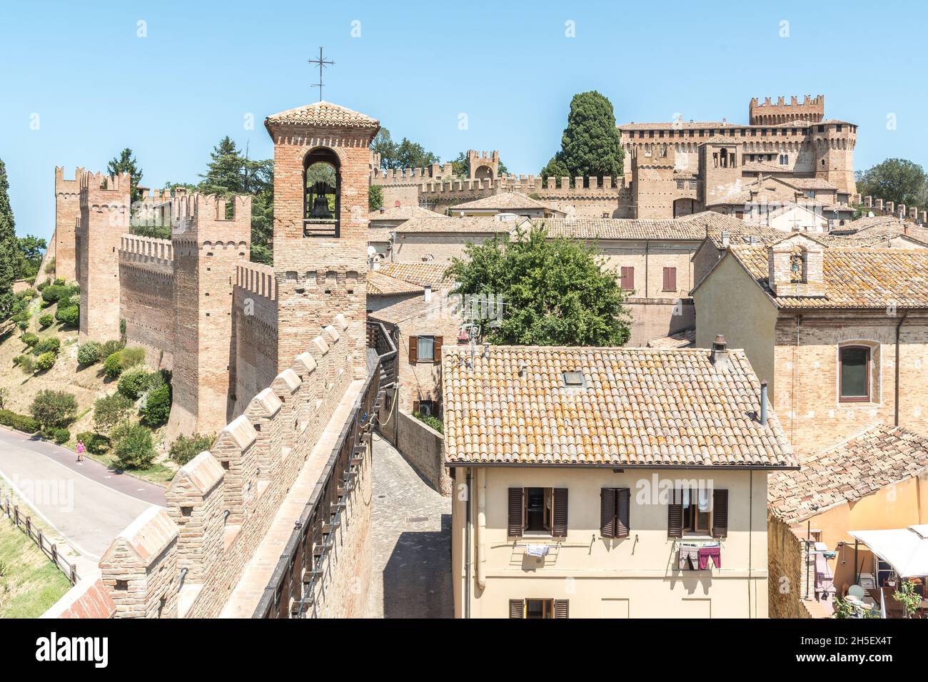 Gradara medieval village, view of the Rocca, walkway on the walls ...