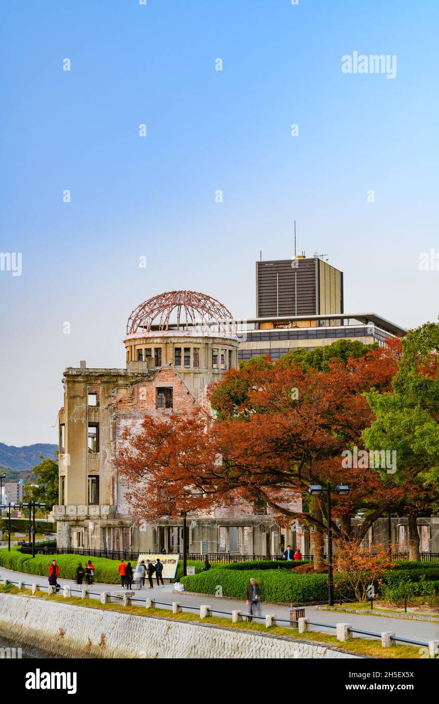 Season colors hi-res stock photography and images - Alamy