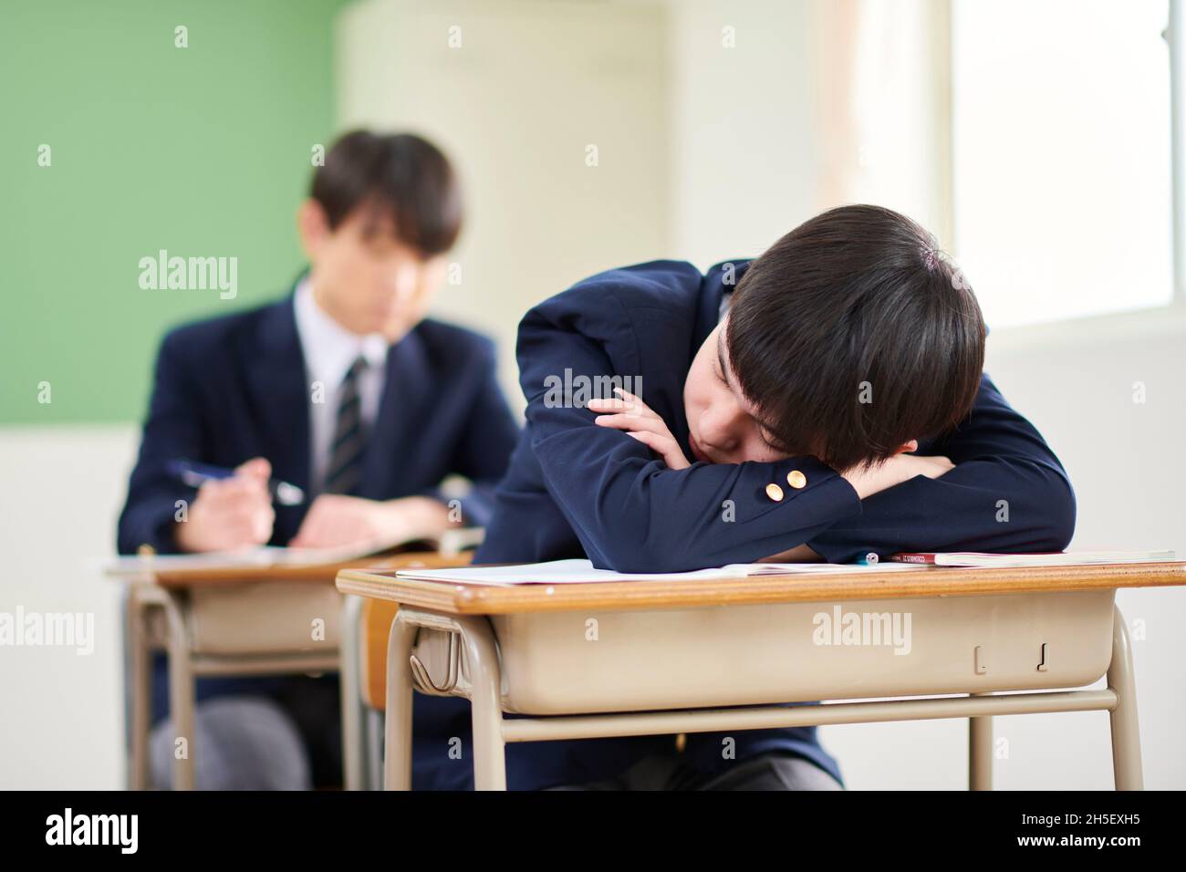 Japanese school students in the classroom Stock Photo - Alamy