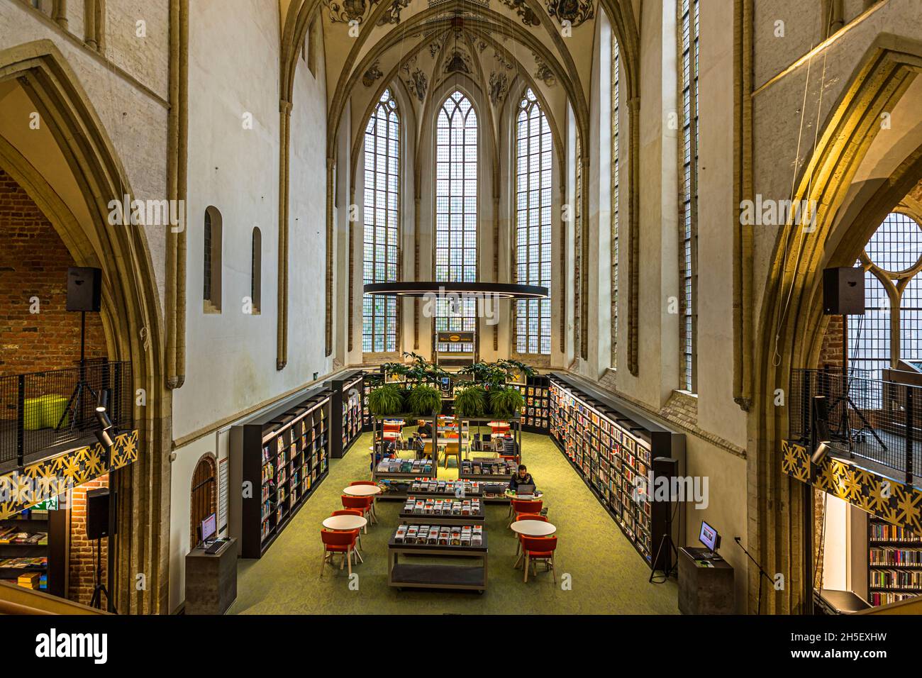 Public library in the Broederenkerk of Zutphen, Netherlands Stock Photo ...