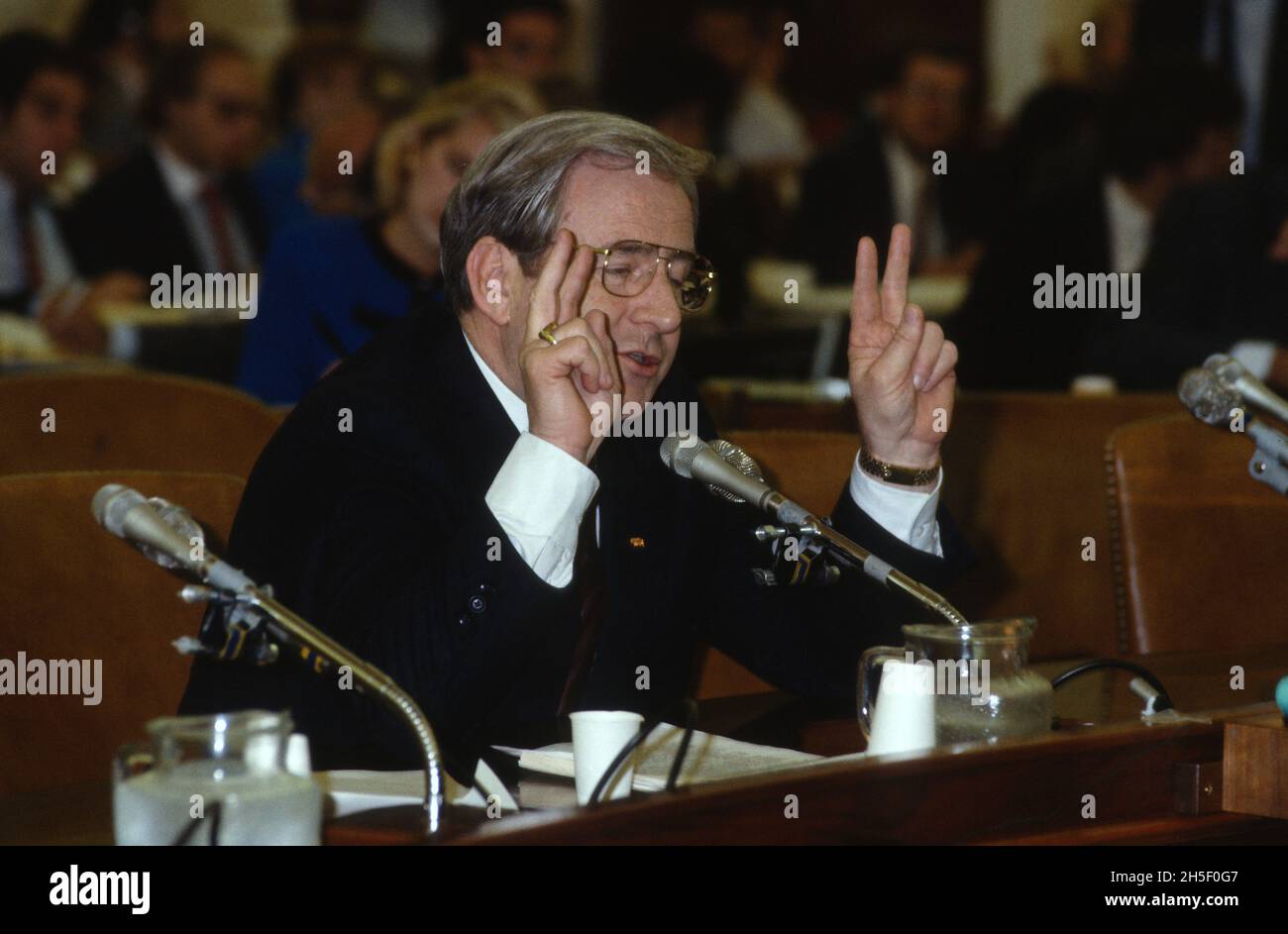 Jerry falwell thomas road baptist hi-res stock photography and images ...