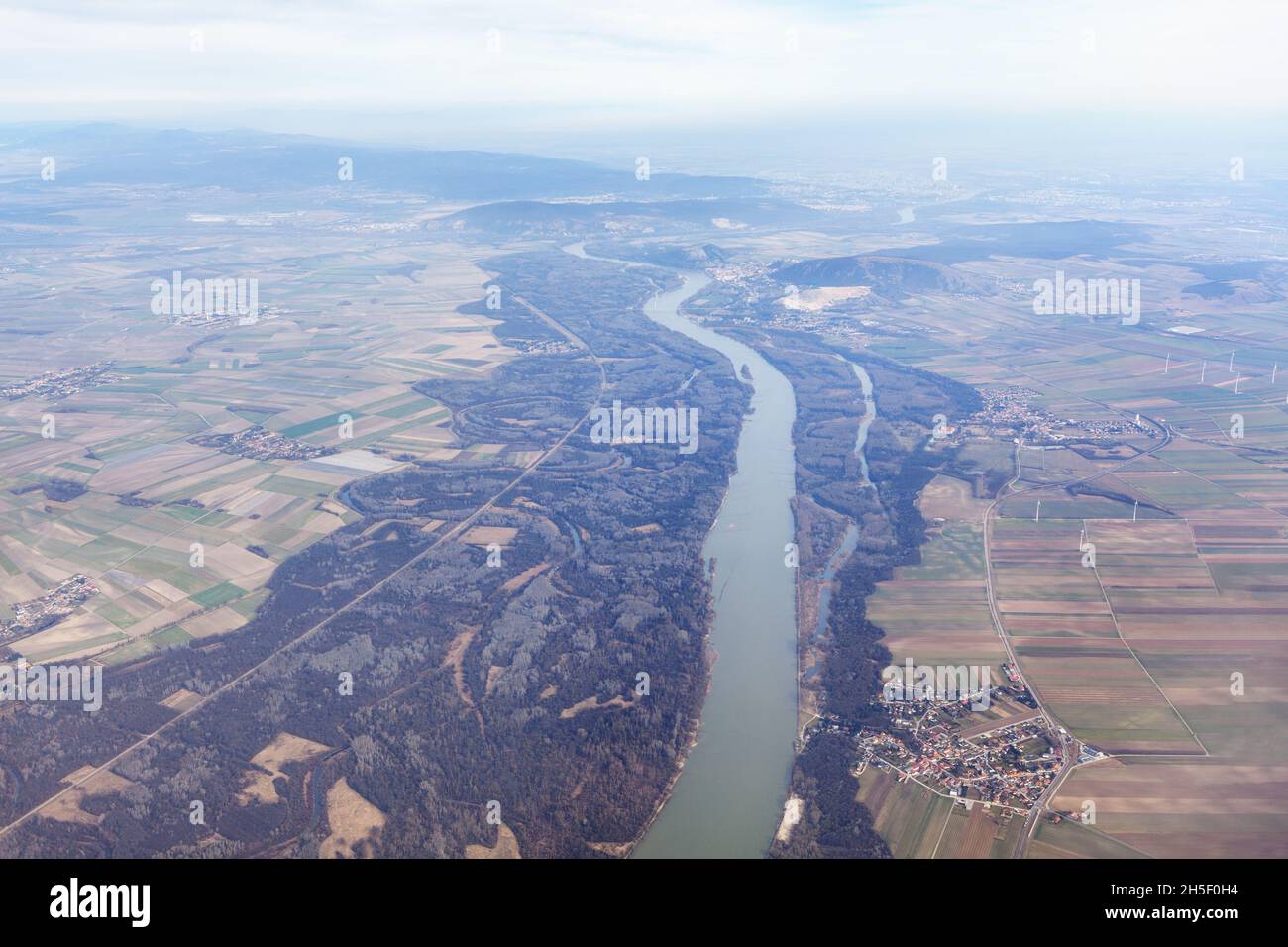 Flying above scenic river flowing hi-res stock photography and images ...