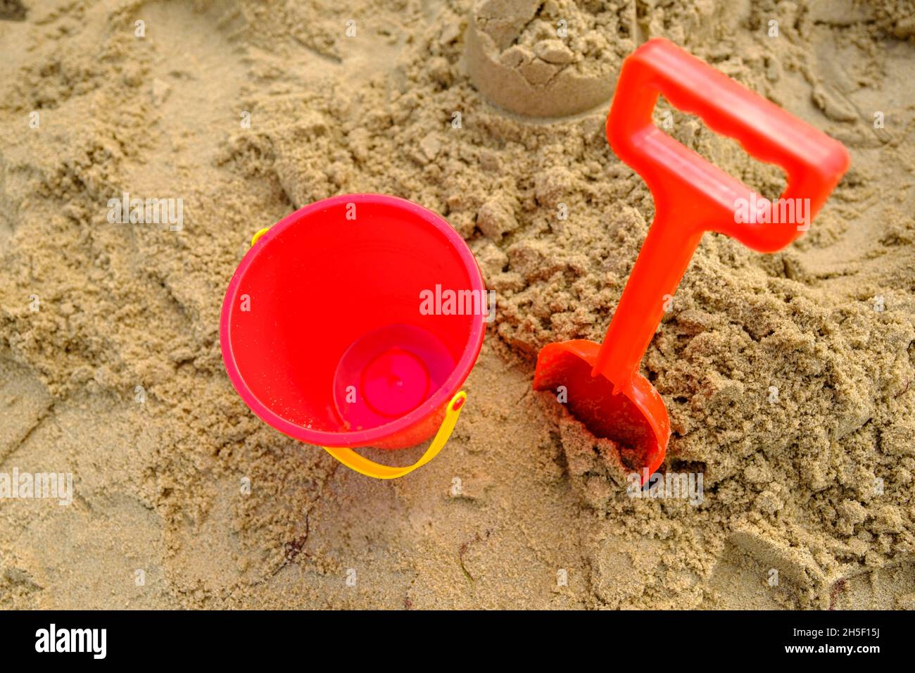 Bucket and Spade Stock Photo - Alamy