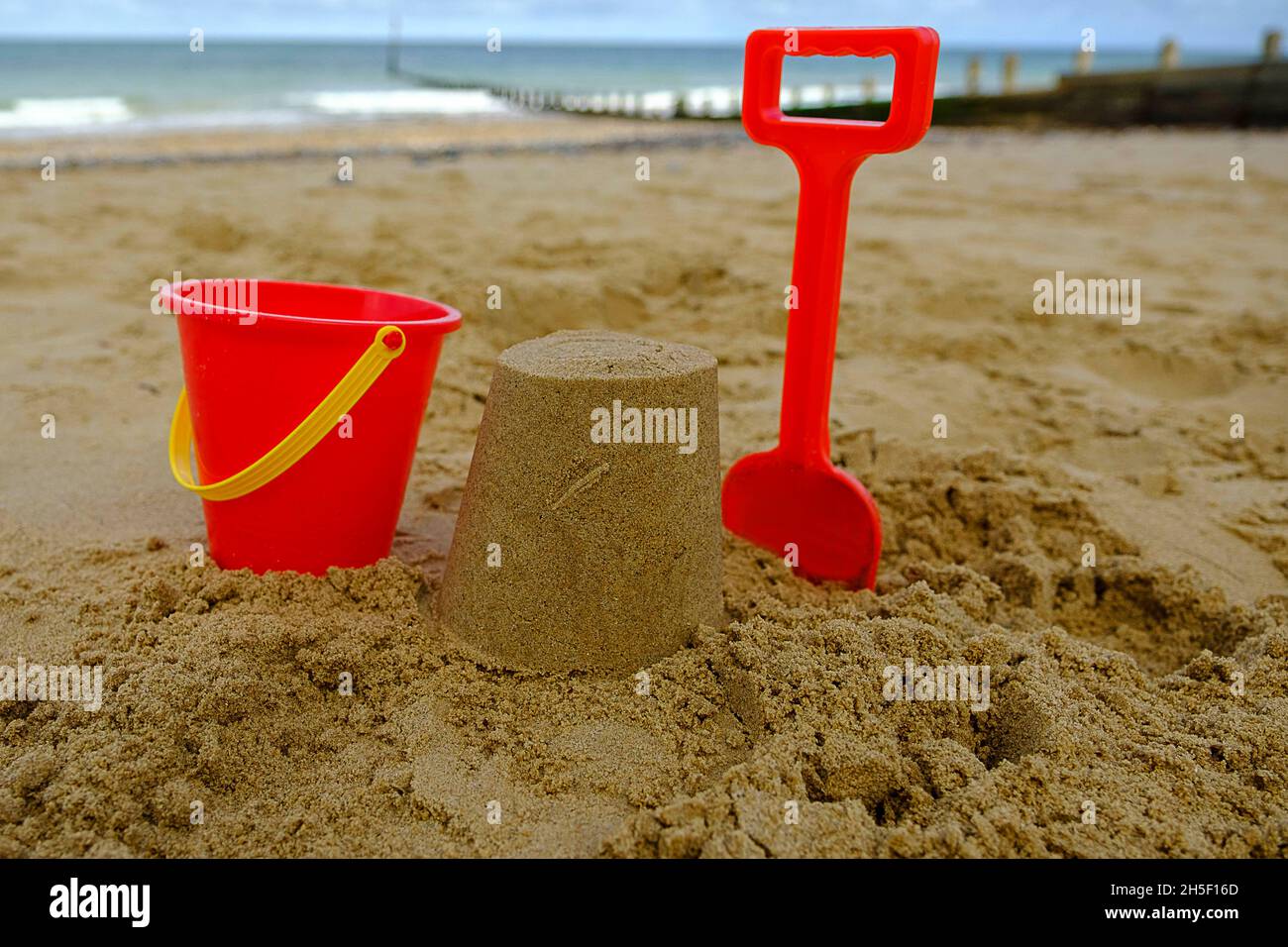 Bucket and Spade Stock Photo - Alamy