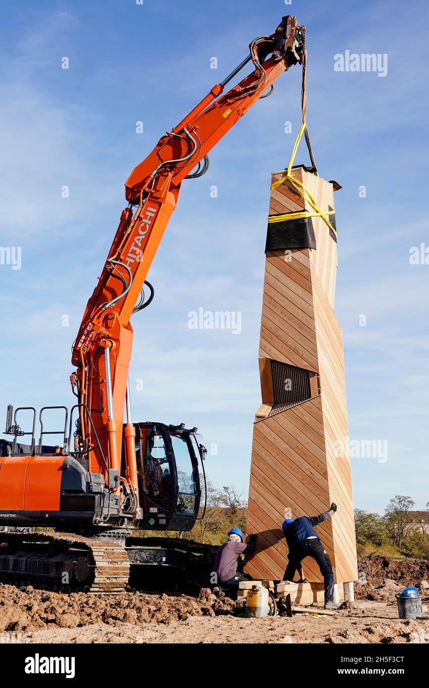 Mannheim, Germany. 09th Nov, 2021. A bat tower is being moved into ...