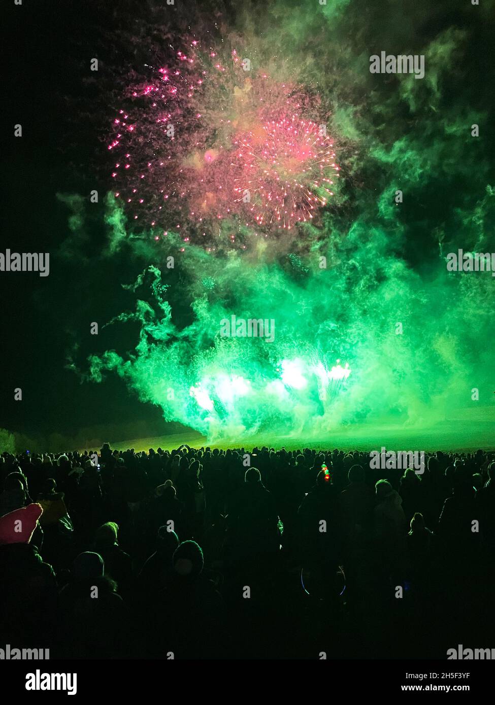 Firewor display hi-res stock photography and images - Alamy