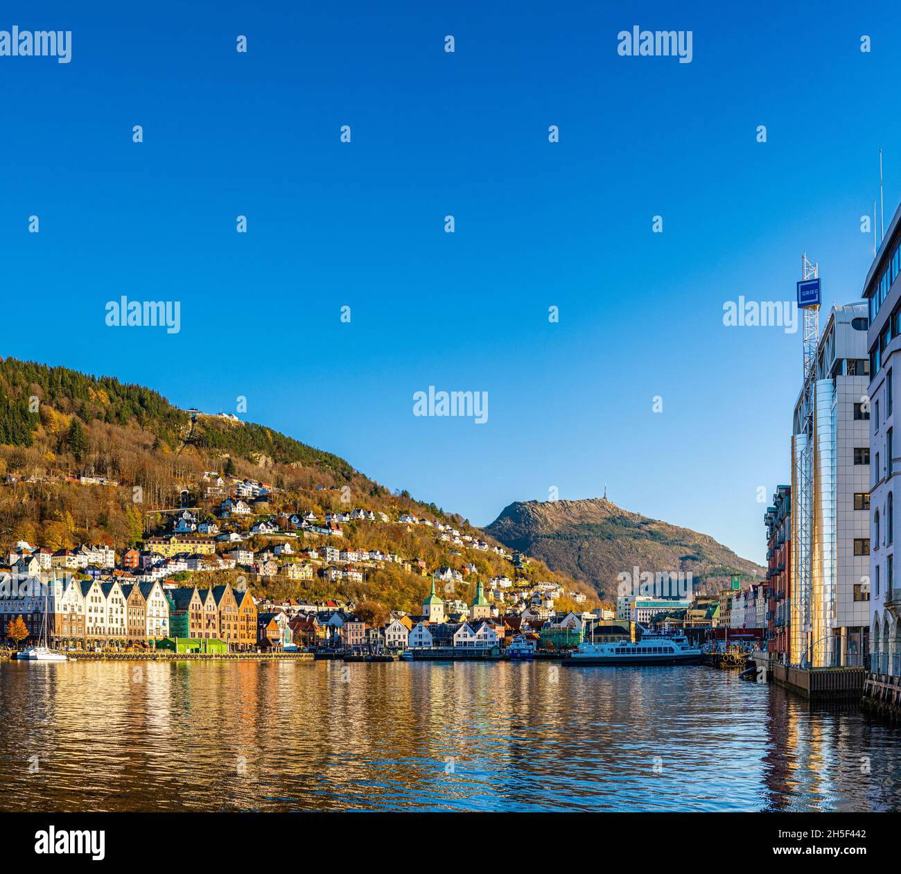 Autumn colours in Bergen, Western Norway at Bryggen Stock Photo - Alamy