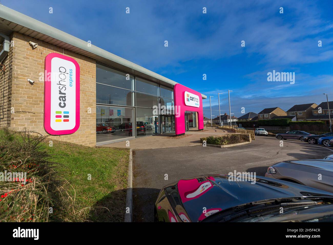 Carshop hi-res stock photography and images - Alamy